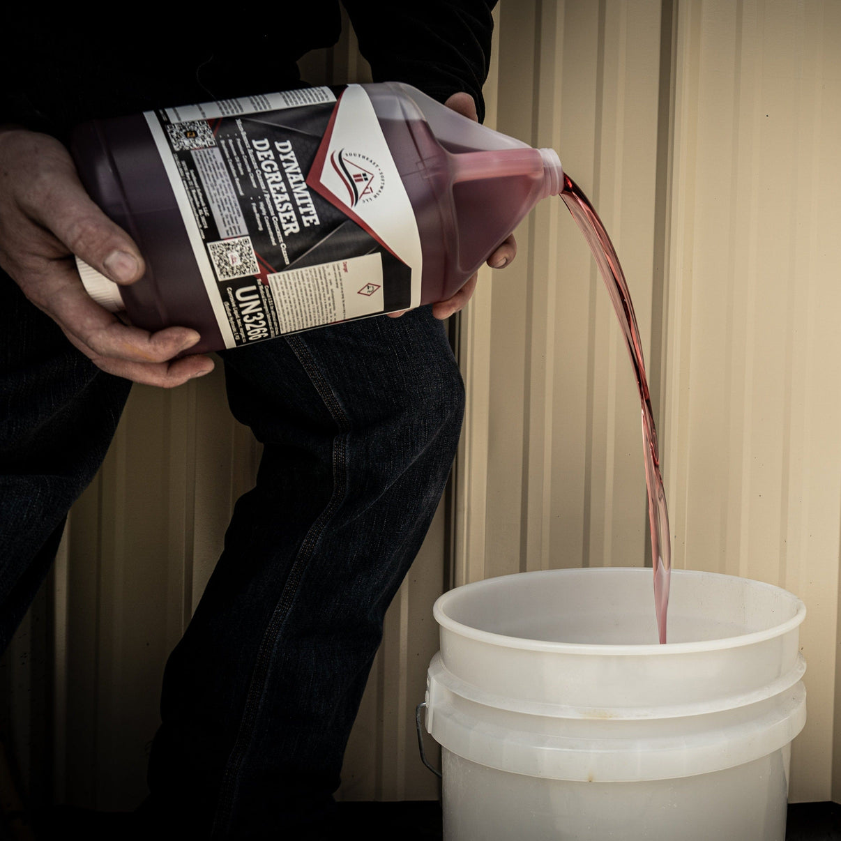 Dynamite Degreaser - Alkaline Cleaner for Tough Stains – Southeast Softwash